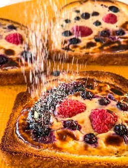 Air Fried Berry Custard Toast | Food Town